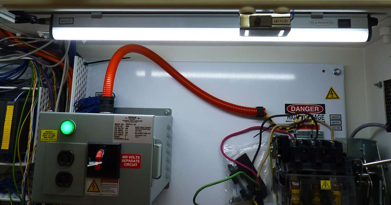 Distribution lumineuse de qualité supérieure à l'aide de LED [Exemple ...